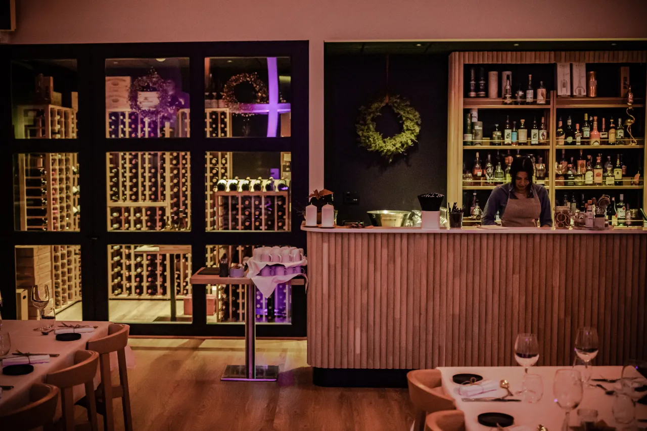 Lovund Hotell - Mat & Drikke | Lovund Hotell